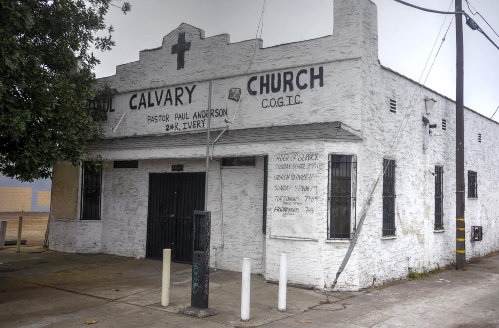 Storefront Churches – LMU Magazine